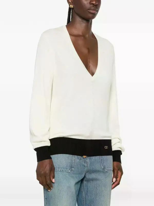 Valentino Garavani Vlogo Signature V-neck Sweater