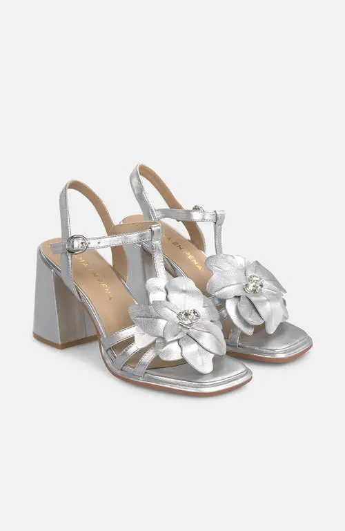 ALMA EN PENA Metallic Sandal With Flower Detail