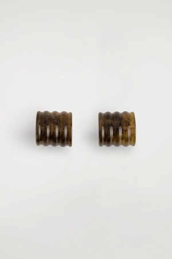 Cos Sculptural Rippled Hoop Earrings In Resin - Brown