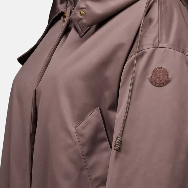 Moncler Chevreuil Duchesse Short Down Jacket