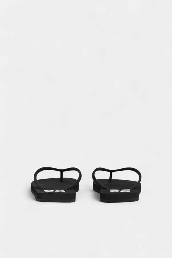 Dsquared2 Flip Flops With Logo Detail - Black