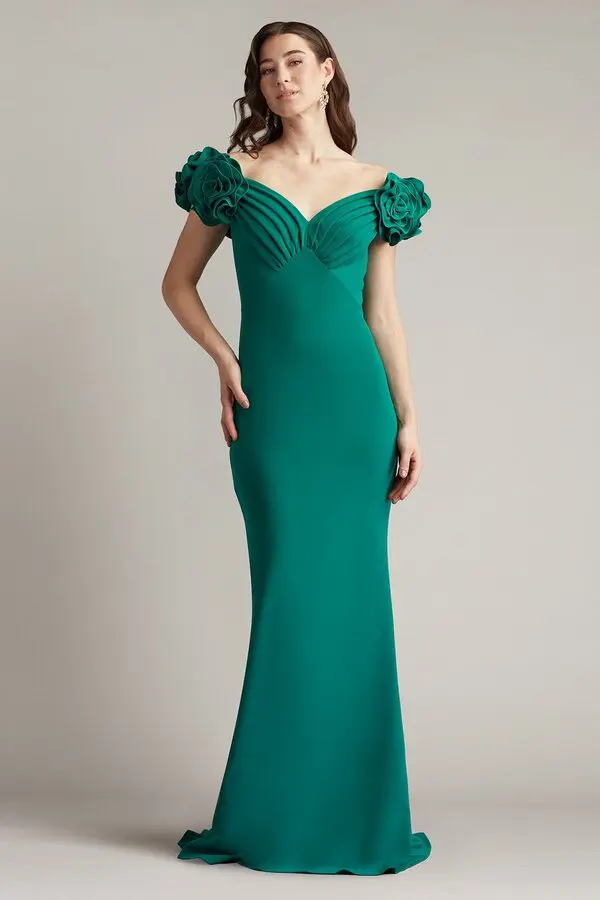 Tadashi Shoji Avenne Rosette-embellished Gown - Emerald