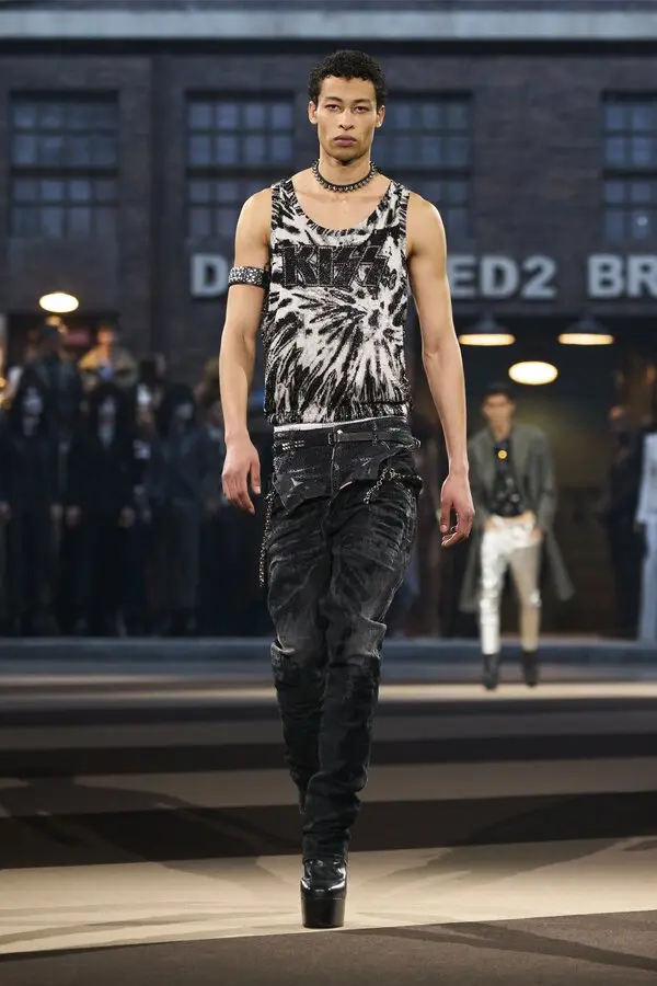 Dsquared2 Kiss Collaboration Tie-dye Embellished Logo Tank
