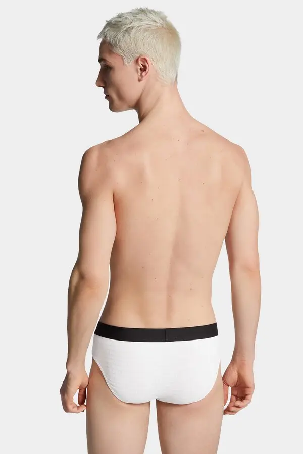 Dsquared2 Logo Brief