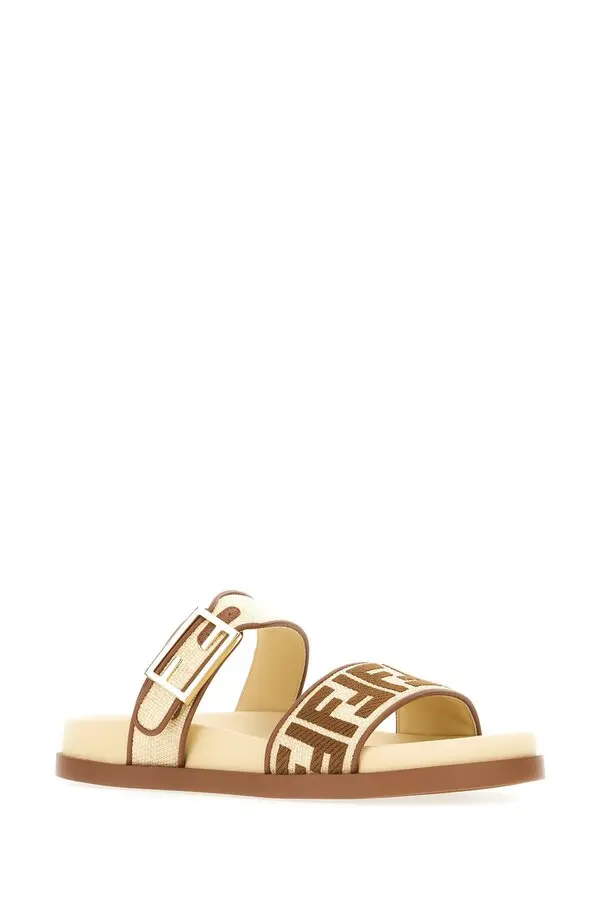 Fendi Embossed Logo Slippers - Multicolor