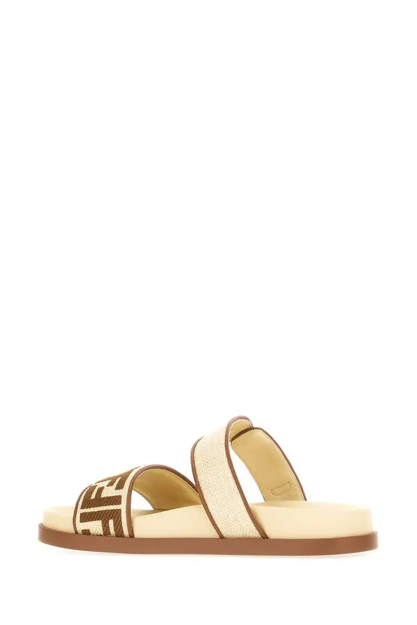 Fendi Embossed Logo Slippers - Multicolor