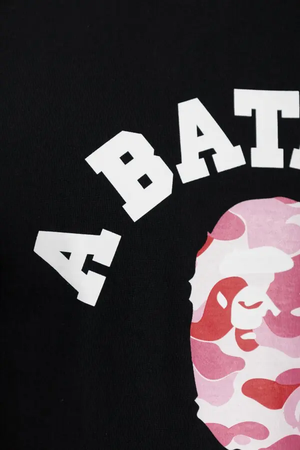 A BATHING APE T-shirt With Logo