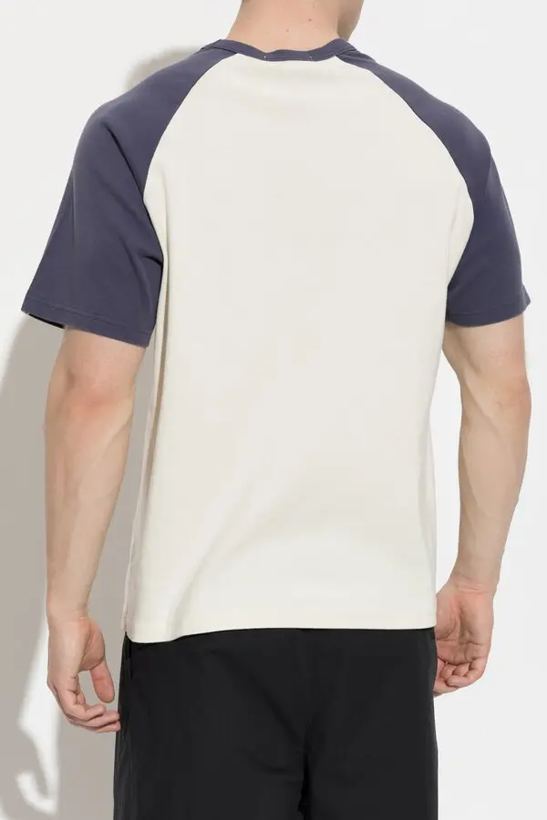 A BATHING APE T-shirt With Logo