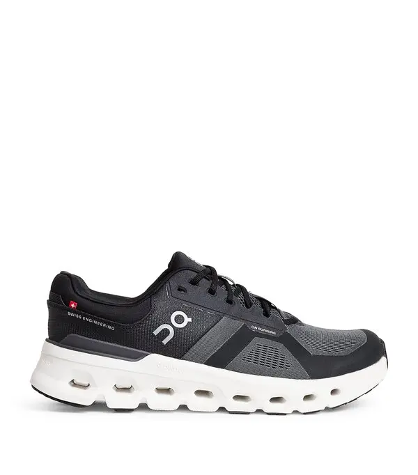 On Cloudrunner 2 Trainers