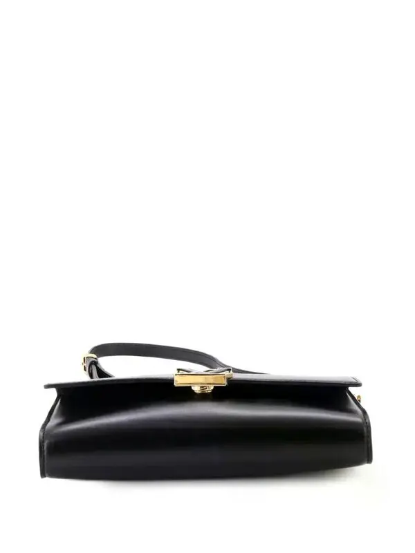 LOUIS VUITTON Capucines Wallet On Chain Leather Clutch Bag