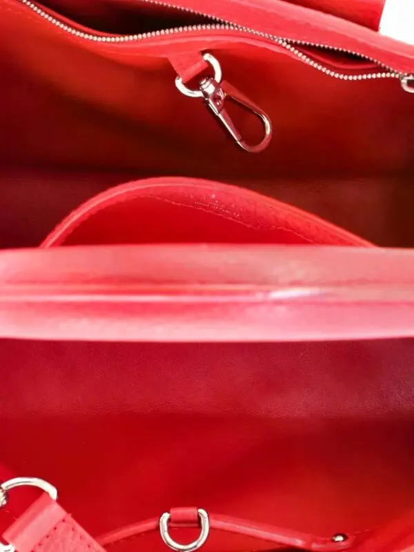 LOUIS VUITTON Capucines Leather Pm Satchel - Red