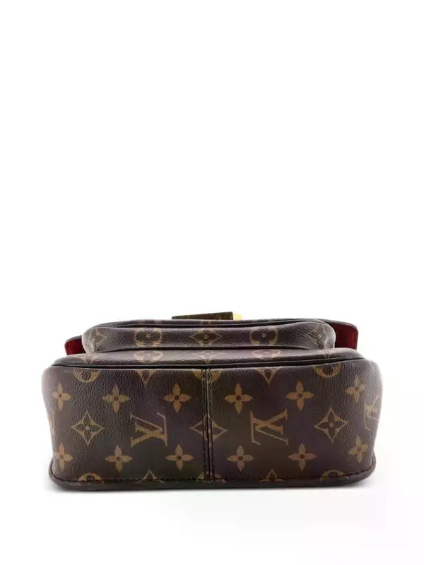 LOUIS VUITTON Passy Monogram Canvas Crossbody Bag - Brown