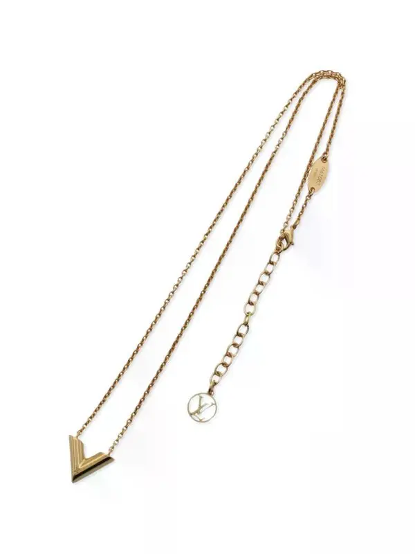 LOUIS VUITTON Essential V Necklace - Gold