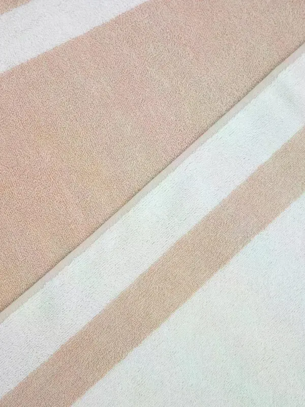 Guess Logo-print Beach Towel - Neutrals