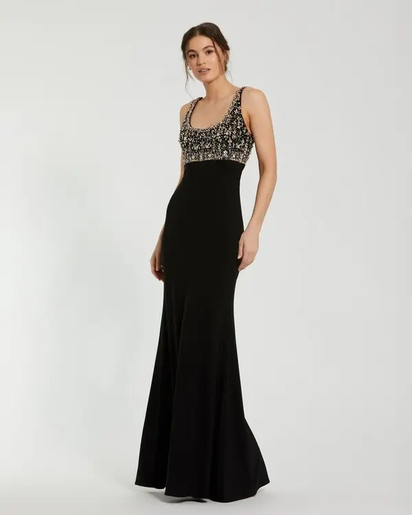 Mac Duggal Sleeveless Scoop Neck Embellished Jersey Gown - Black