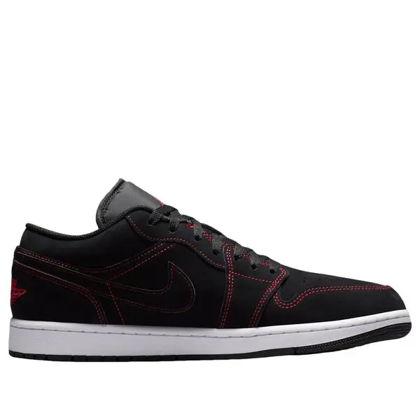 JORDAN 1 Low "bloodline" Sneakers