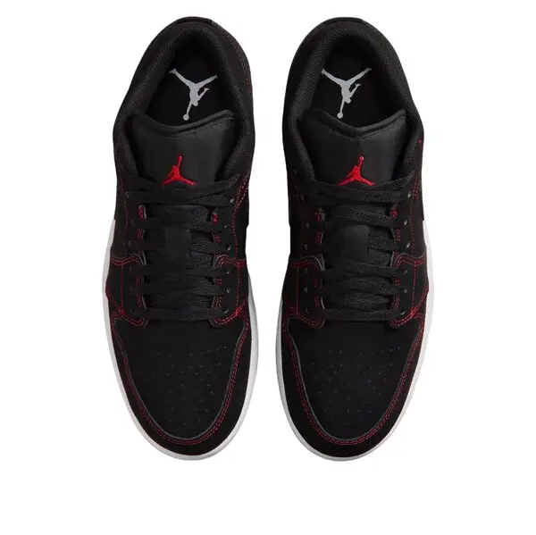 JORDAN 1 Low "bloodline" Sneakers