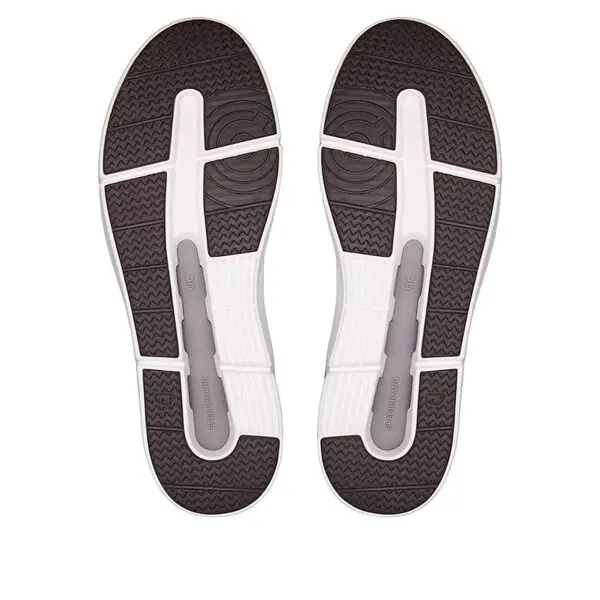 On The Roger Advantage Sneakers - White/ore