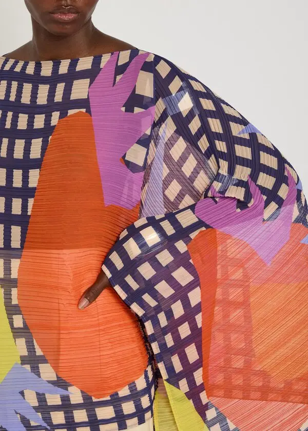 Issey Miyake Printed Pleated Woven Stole