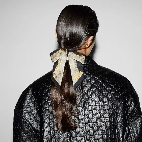 Gucci Gg Chain Silk Scrunchie - Beige/black