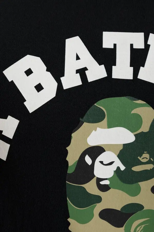 A BATHING APE T-shirt With Logo