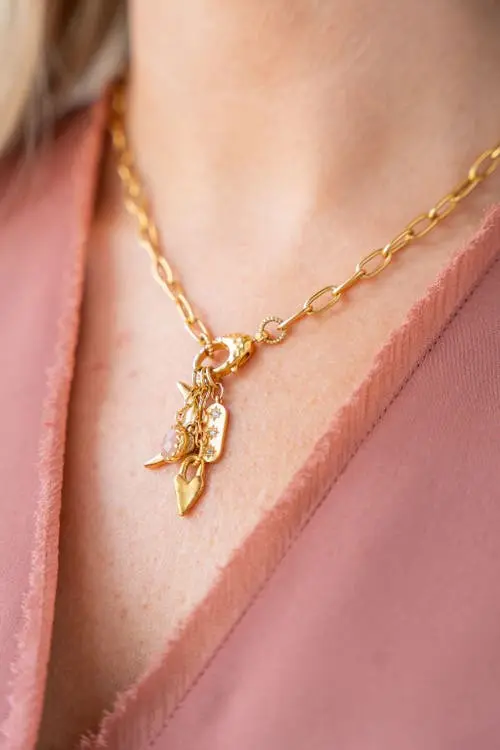 LONI PAUL JEWELRY Peach Moonstone Talisman Drop Necklace - Gold