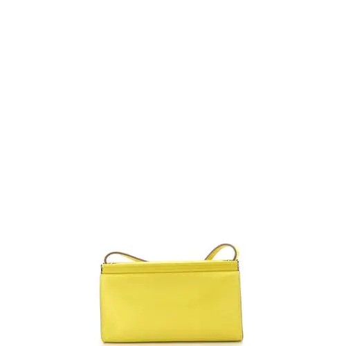 Hermès Clic-h Shoulder Bag Evercolor 21 - Yellow