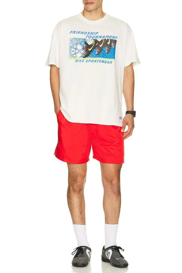Nike Nsw Tee Lse Celeb Fb 2 In Cream