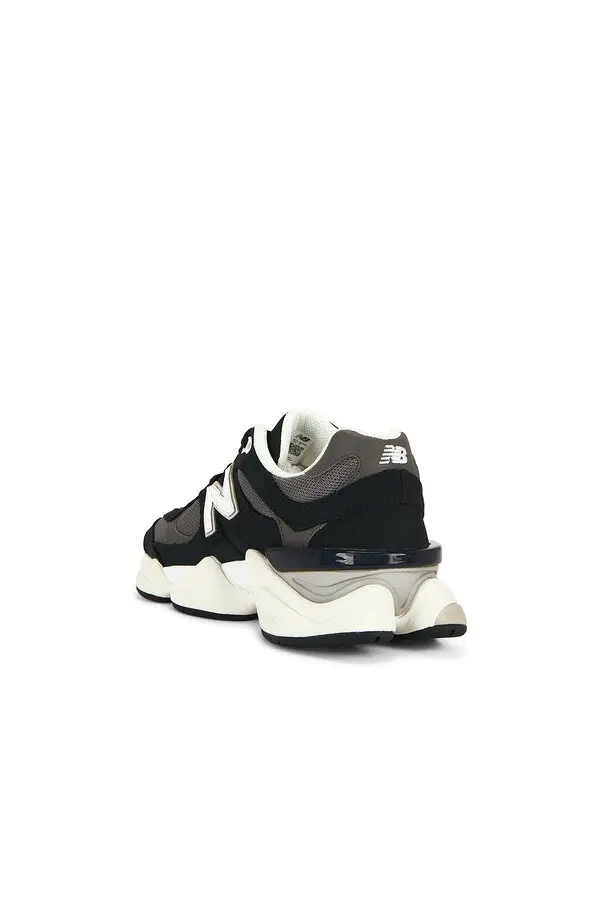 NEW BALANCE U9060510