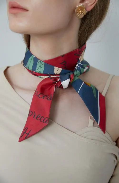 LOST PATTERN El Amor Skinny Silk Scarf