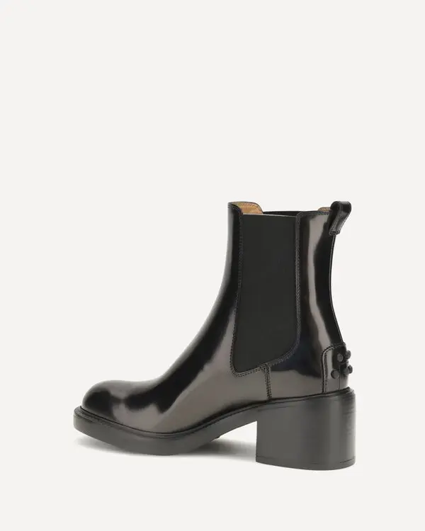 TOD'S Leather Chelsea Boots