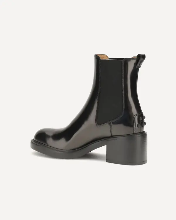 TOD'S Leather Chelsea Boots