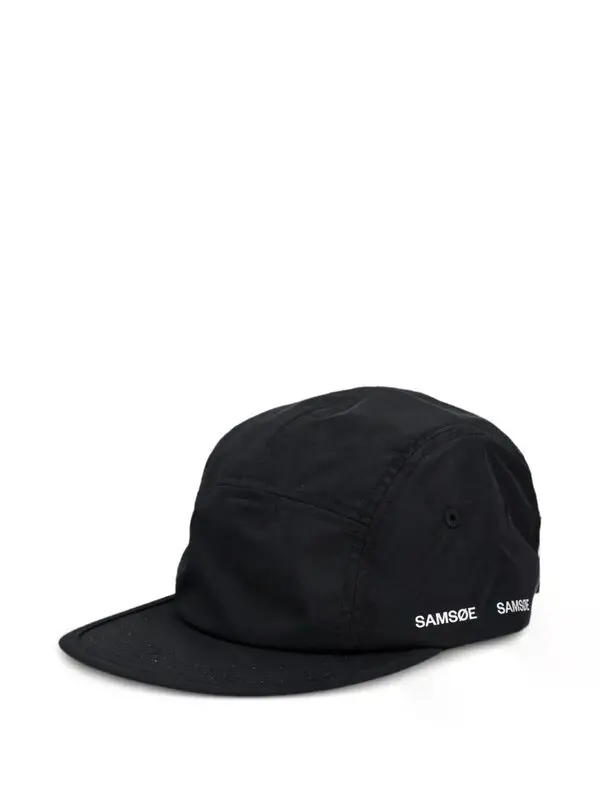 SAMSOE SAMSOE Cap With Buckle Fastening - Black