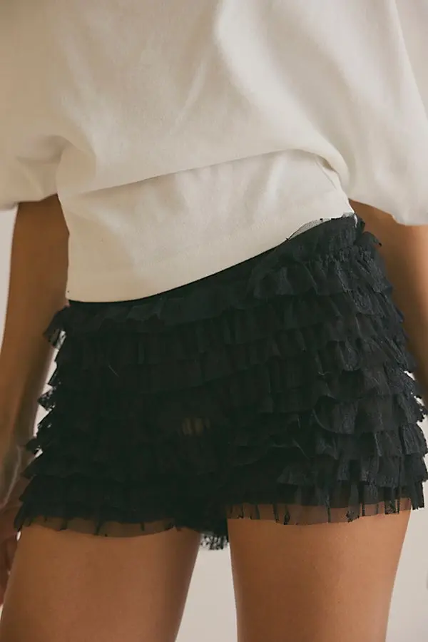 INTIMATELY Lace Ruffled Shorties - Black