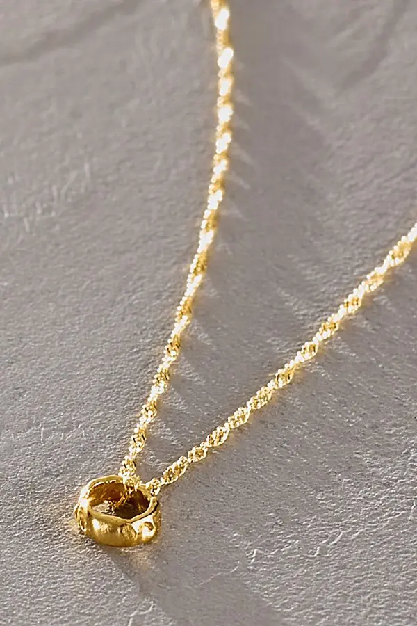 TAKARA Cirque Necklace