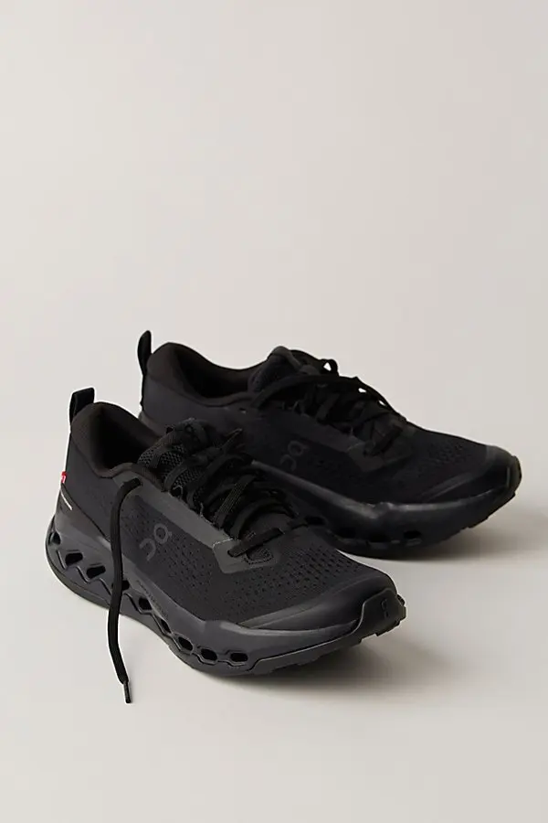 On Cloudsurfer Trail 2 Sneakers