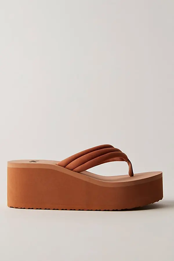 Free People Poolside Wedge Thong Sandals - Latte