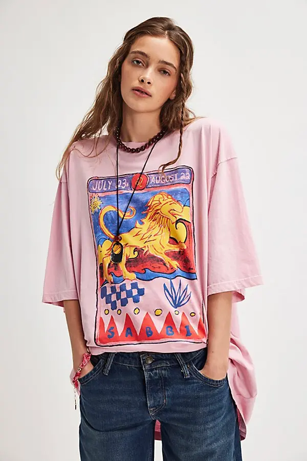 SABBI Horoscope Graphic T-shirt