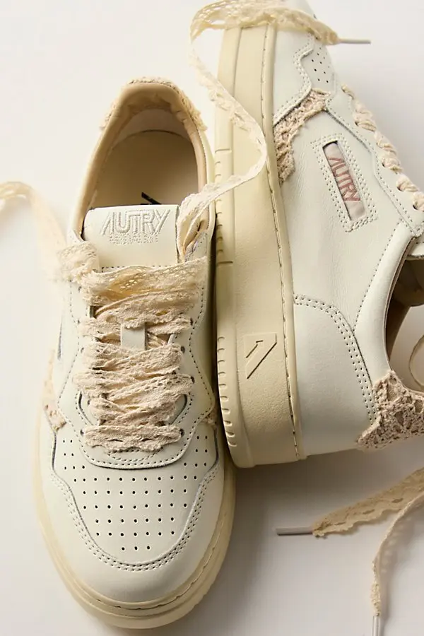 AUTRY Medalist Lace Sneakers - Marshmallow/ecru