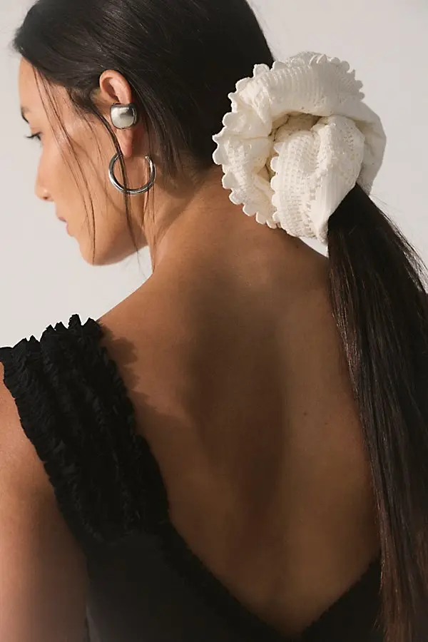 Free People Aurette Scrunchie - Ivory