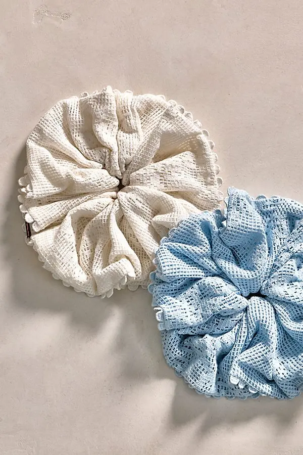 Free People Aurette Scrunchie - Ivory