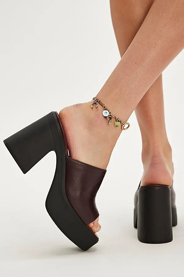 FP COLLECTION Zoe Platform Sandals - Chocolate