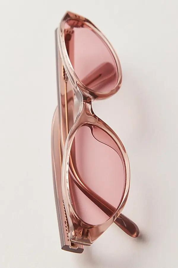 Quay Auro Points Oval Sunglasses - Peony