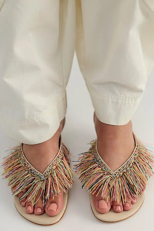 VICENZA Funhaus Fringe Kitten Heel Thong Sandals - Tan