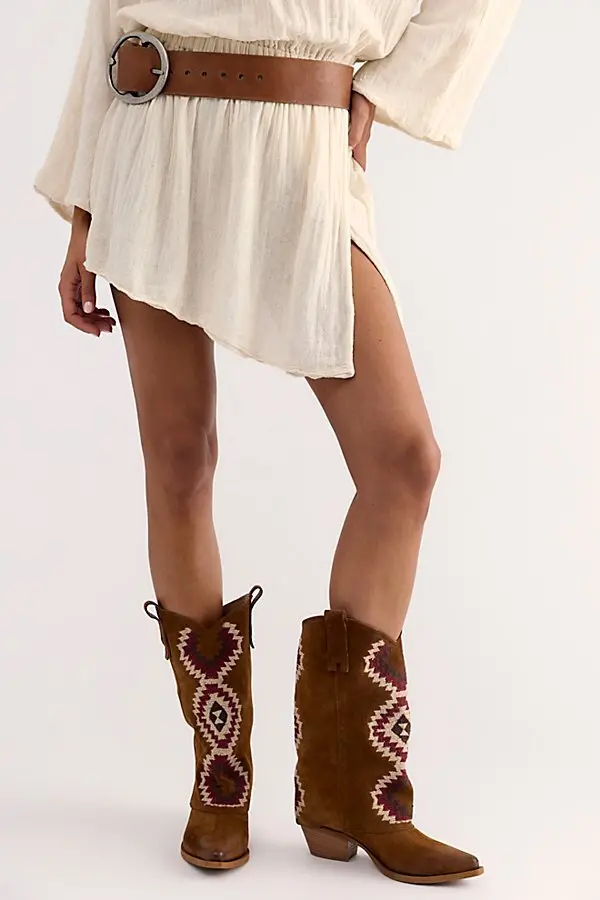 FP COLLECTION Suede Western Boots With Contrast Stitching