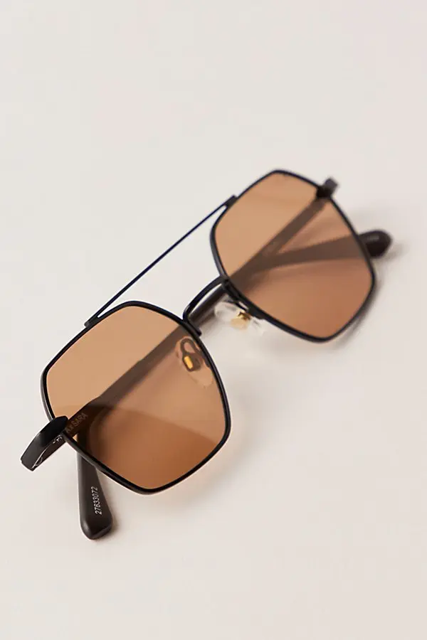 Free People Sara Polarized Sunglasses - Black/cocoa