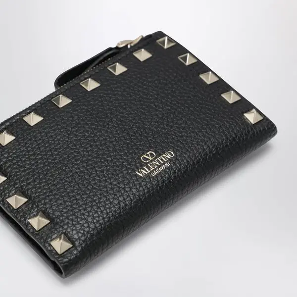 Valentino Garavani Leather Rockstud Zip Card Holder