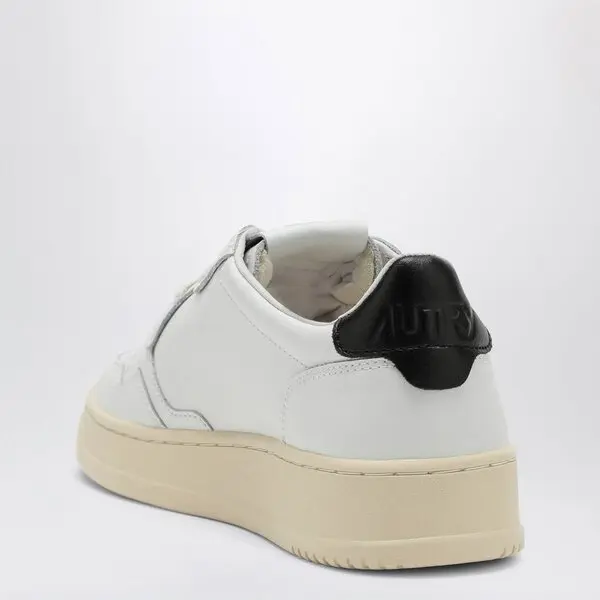 AUTRY Medalist Low Top Leather Sneakers - White