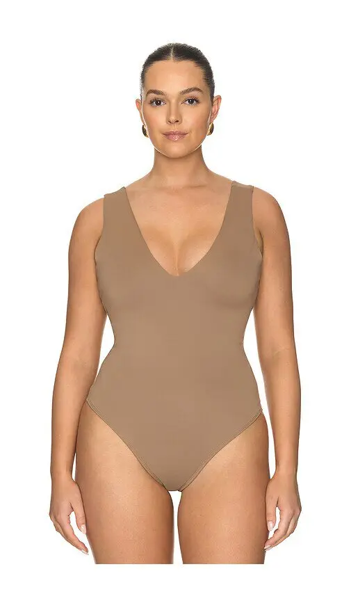 Good American The Sculpting Deep V Bodysuit In Nude