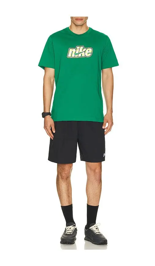 Nike Nsw Tee Std Celebrate Sport In Green